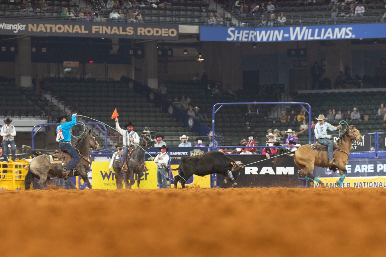 NFR: Junior Nogueira vence sexta rodada no Team Roping - Cavalus