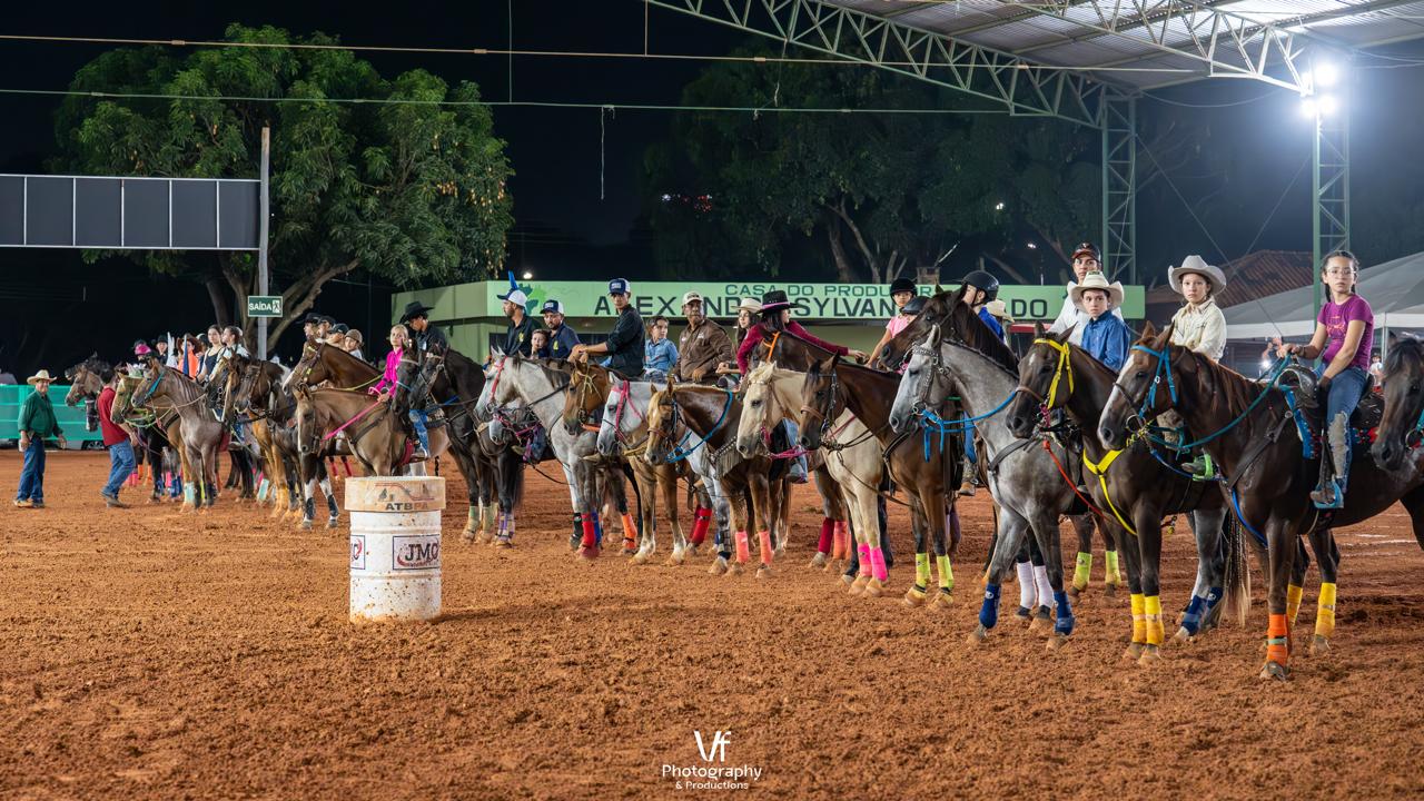 CT Rancho do Cowboy: tradição e excelência nas provas de Três Tambores ...